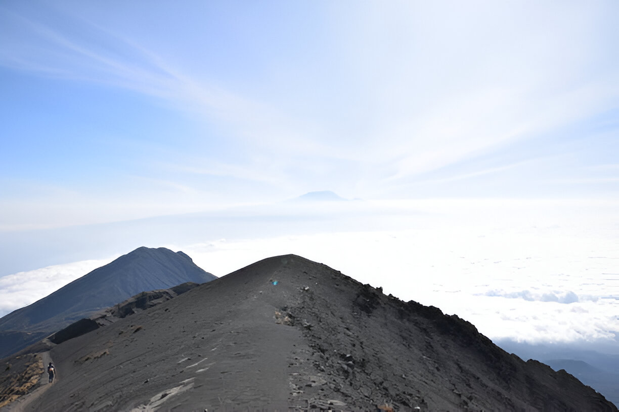 3-day Mount Meru climb Simba Land Magic Tours